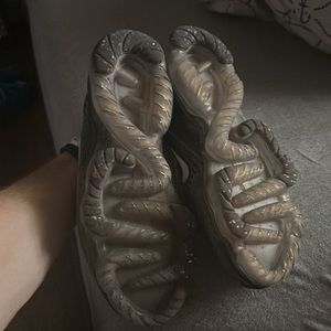 Nike | Shoes | Nike Vapormax 220 Worn A Few Times But Still Look New ...